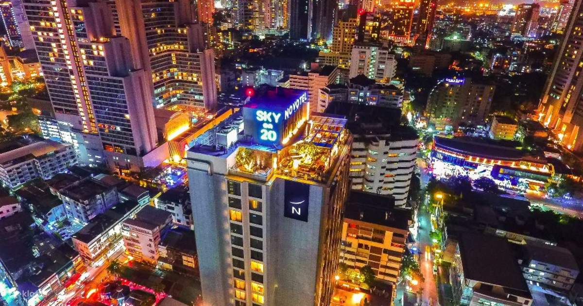 Sky on 20 Rooftop Bar Novotel Bangkok Sukhumvit 20 - Klook Stati Uniti